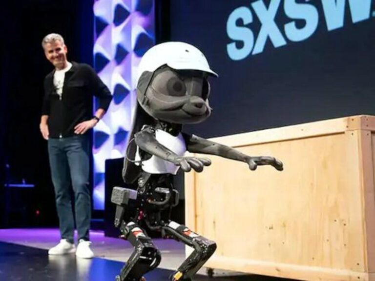 Disney dévoile un robot et un hologramme au SXSW - Planète Robots